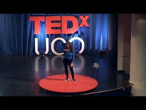 5 Schritte zu glücklicheren Gemeinschaften | Malena Putnam | TEDxUCO