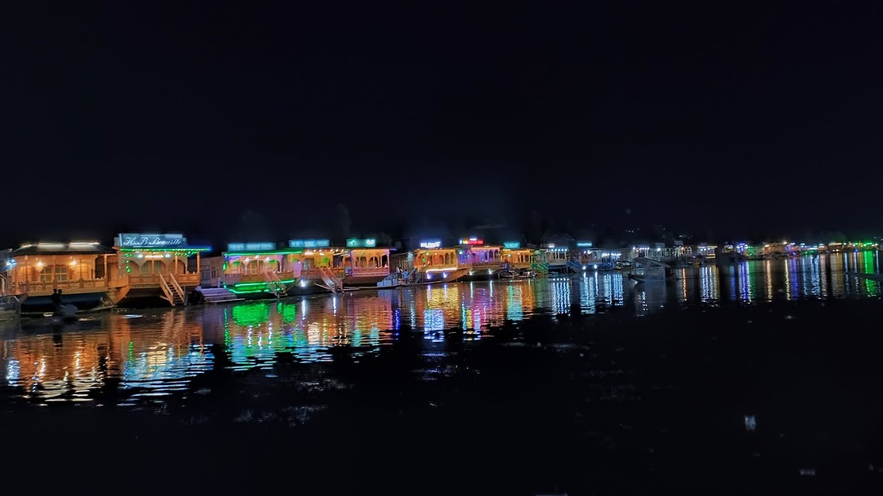 Dal Lake Srinagar Night View | Srinagar Dal Lake - YouTube