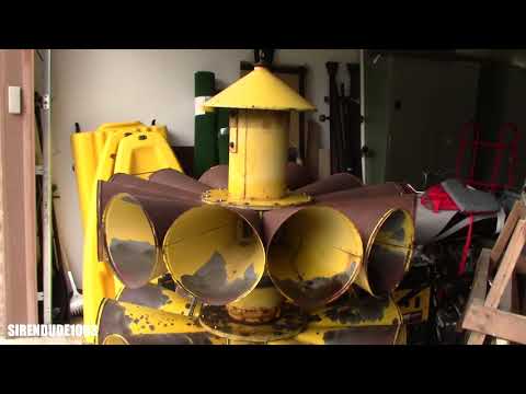 My "new" Federal Sign & Signal 2T22A - YouTube