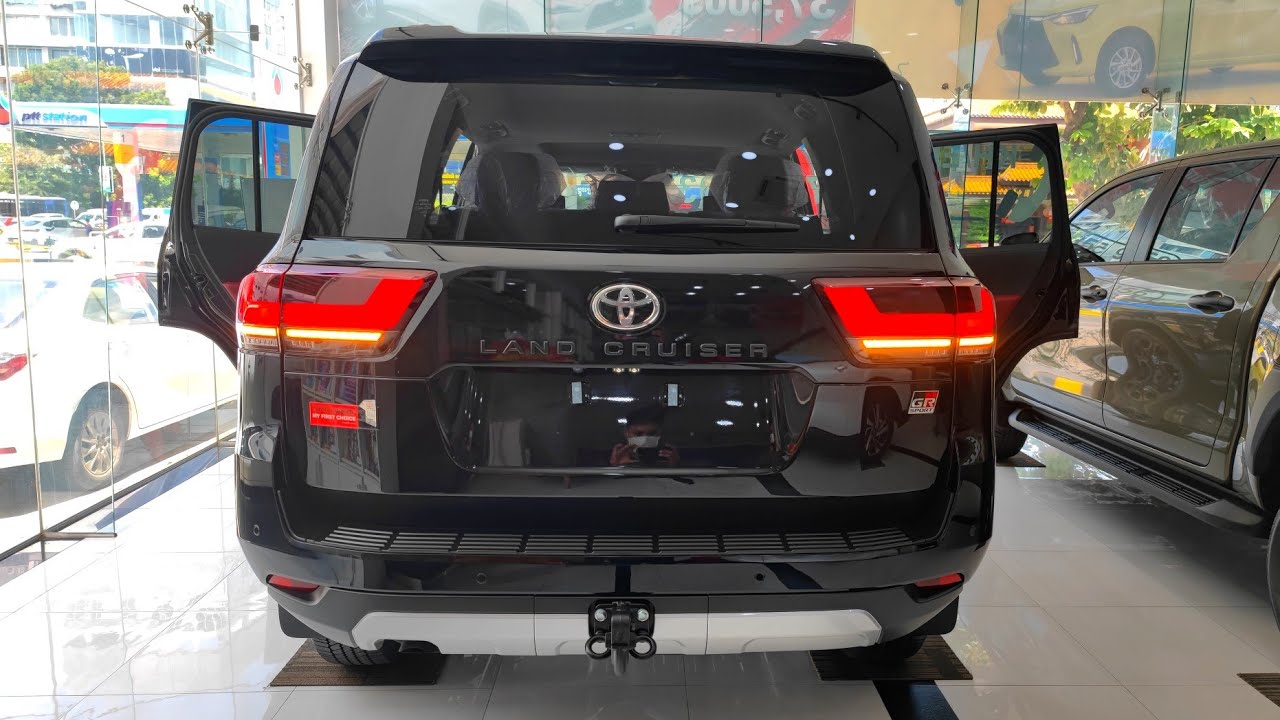 First Look Toyota Land Cruiser GR SPORT 2023 In-depth Walkaround - YouTube