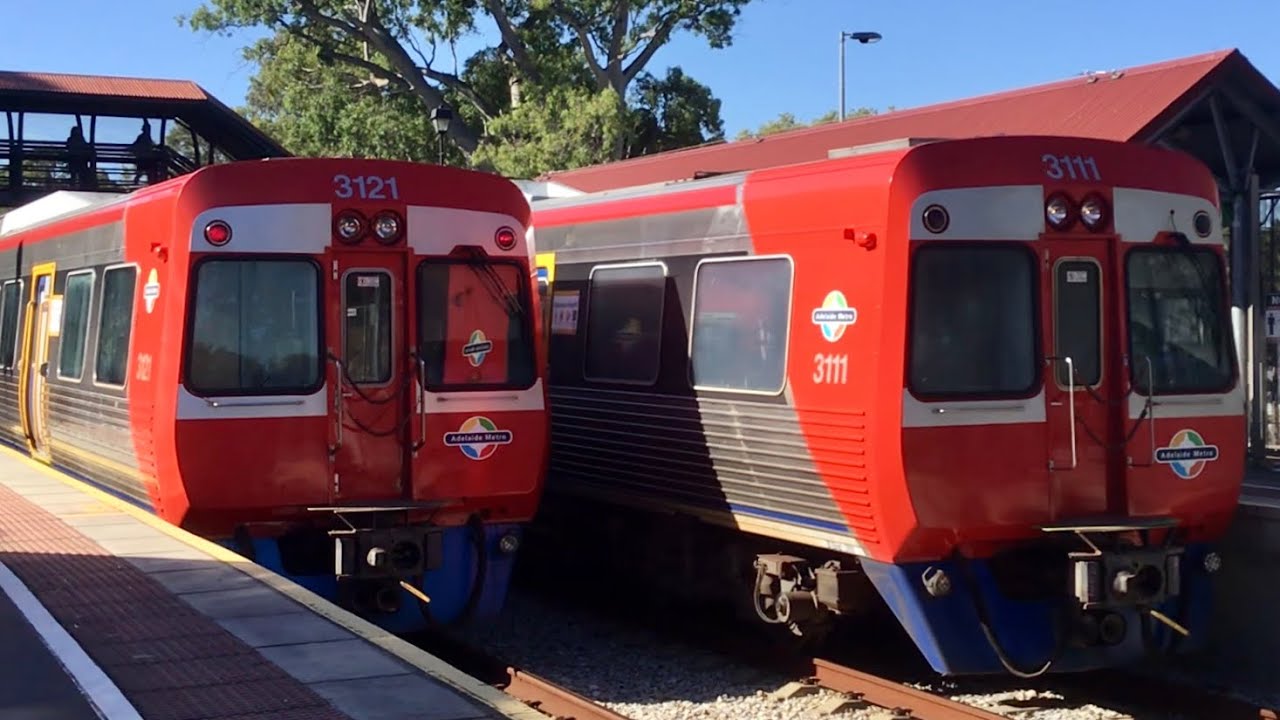 Adelaide Metro 3000 & 3100 Class Railcars At Blackwood - YouTube