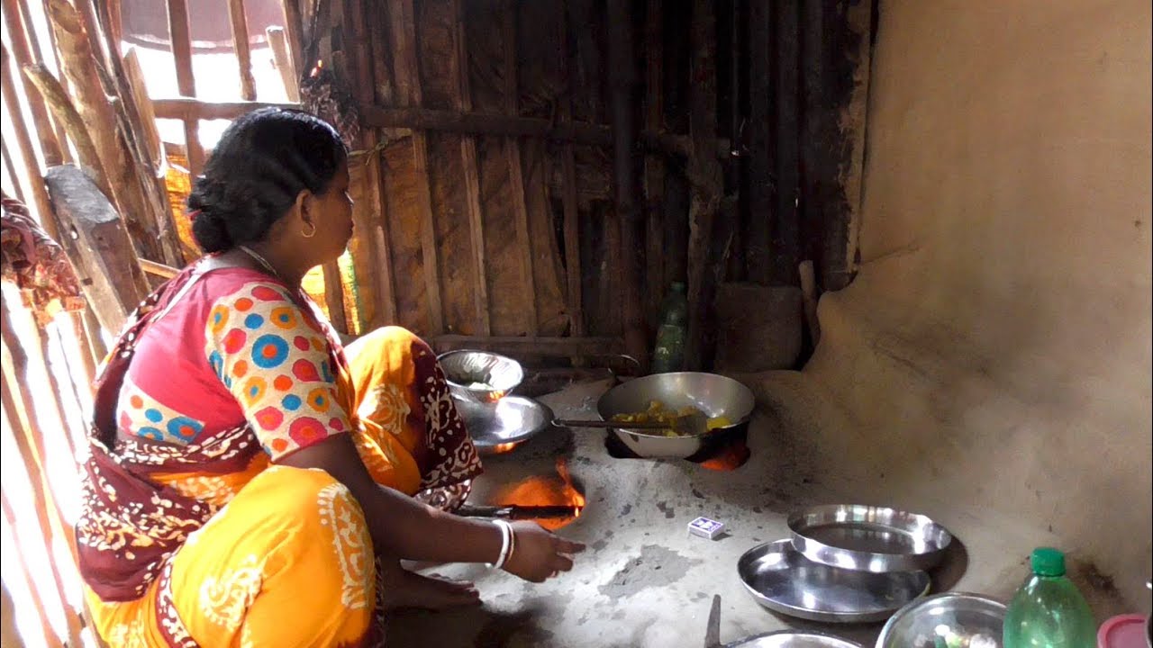 Delicious Chicken Curry by Village Women's #Rural Women's Cooking - YouTube