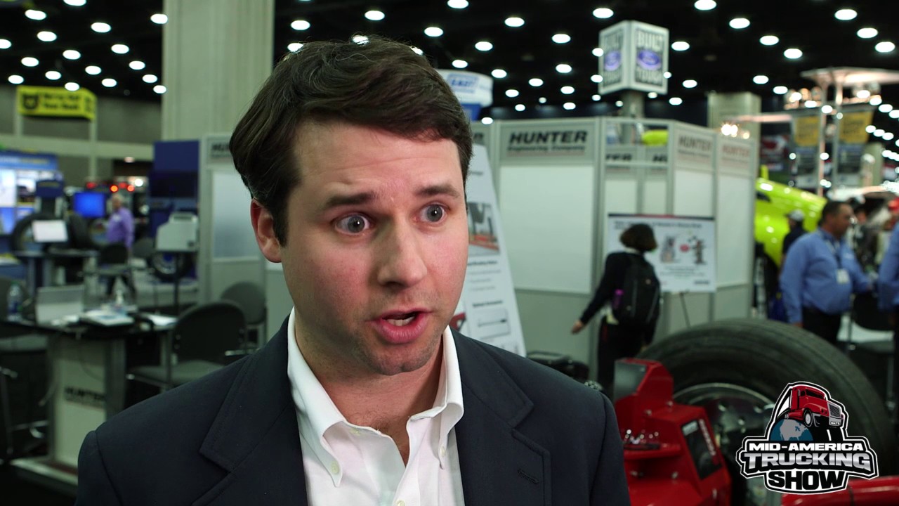 Mid-America Trucking Show: Hunter Engineering - YouTube