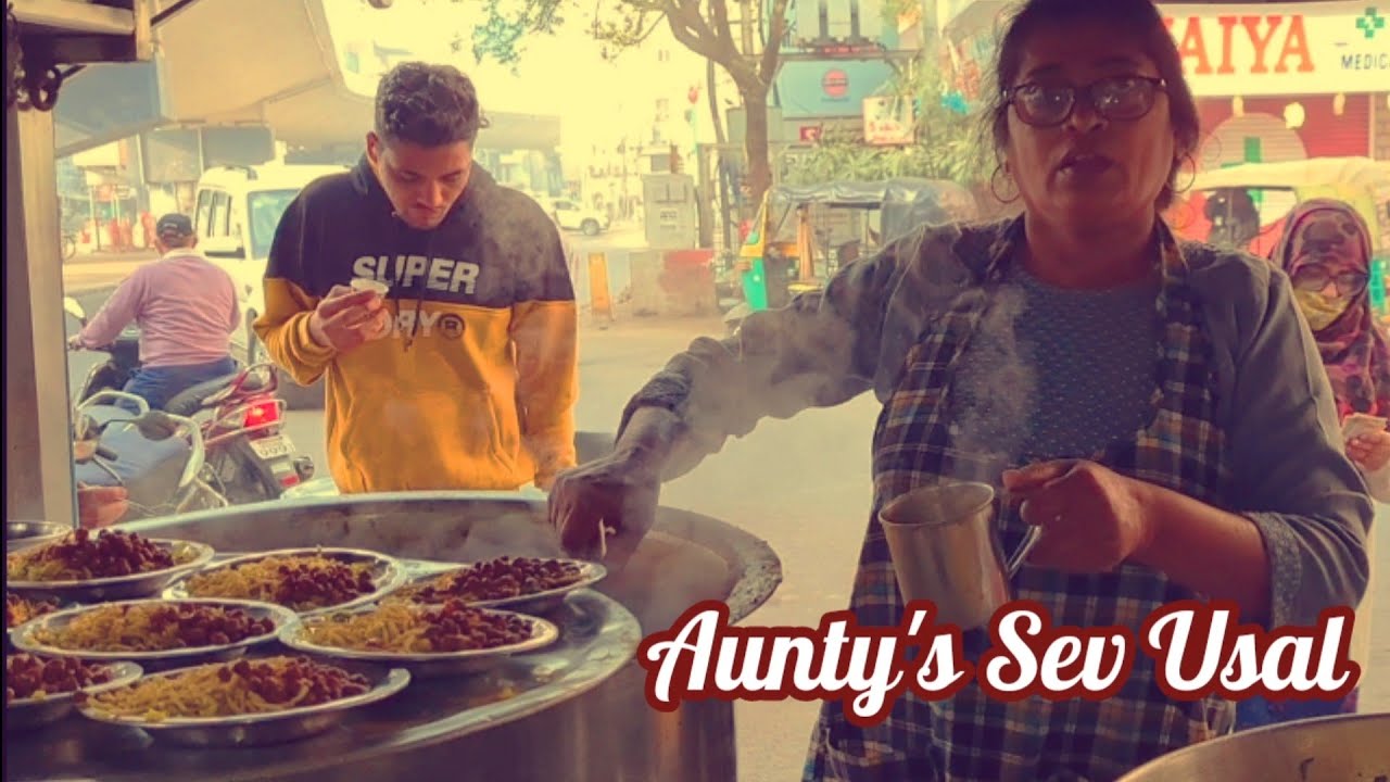 Sev Ussal, Baroda's Most Famous Street Food at Sitaram Sevsar, Vadodara ...