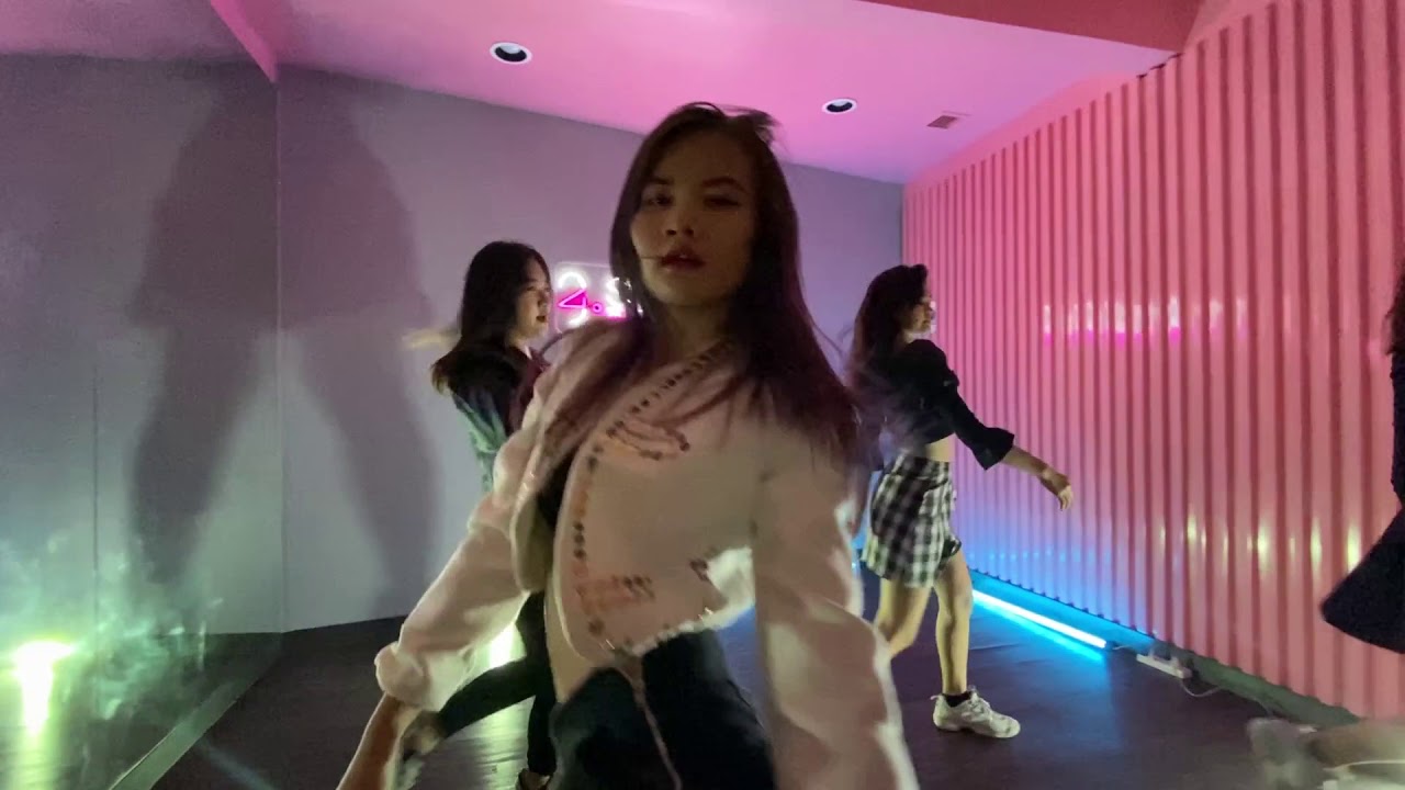 WANNABE - ITZY (있지) | KPOP Dance | 247 Dance studio - YouTube