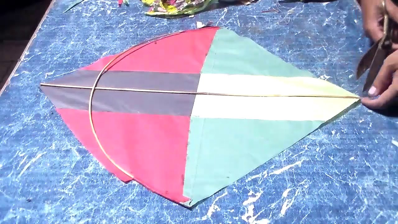 adda pune kite maker 4 colour sheets || beautiful kite making in ...