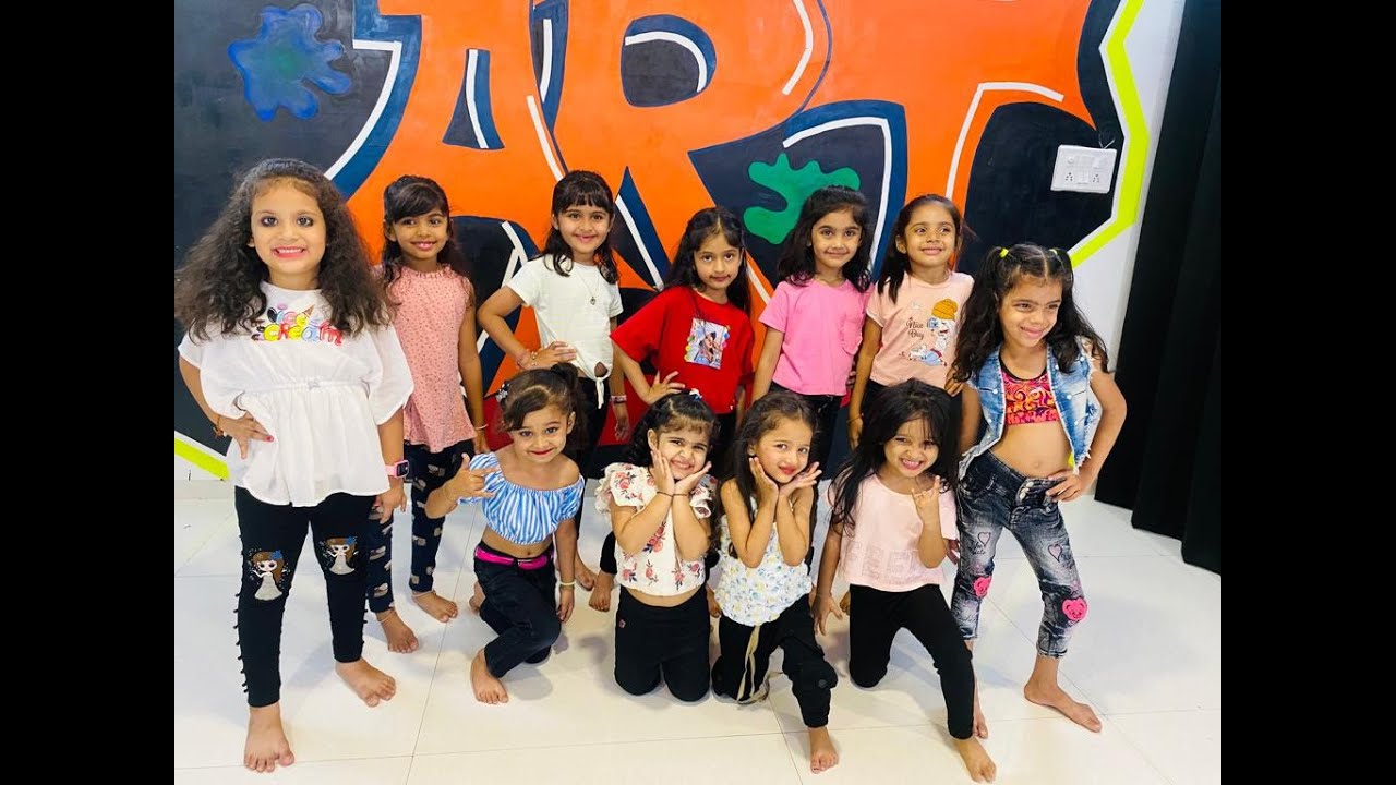 Chandigarh Mein | GIRLS DANCE | Kids | Choreography | Meshwa Dance And ...