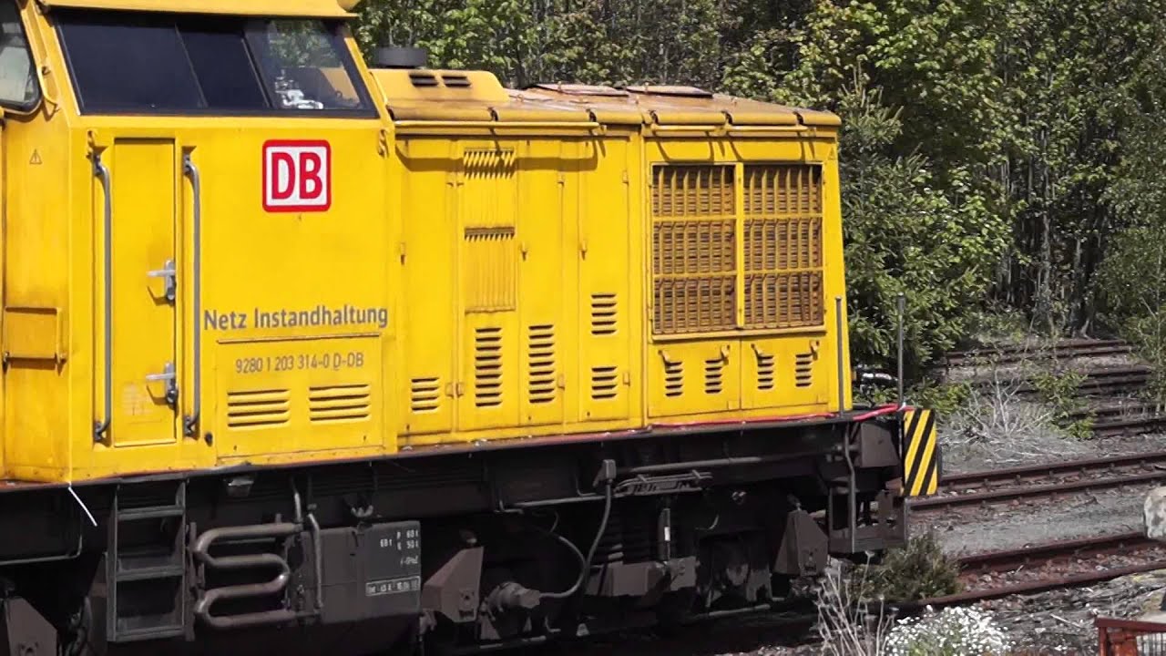 BR 203 mit Spritzzug in Falkenstein/Vogtland - YouTube
