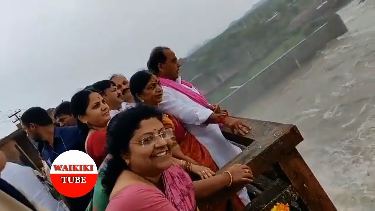 నిర్మల్ జిల్లా లోని కడెం ప్రాజెక్టు గేట్లు విడుదల || Indrakaran Reddy ...