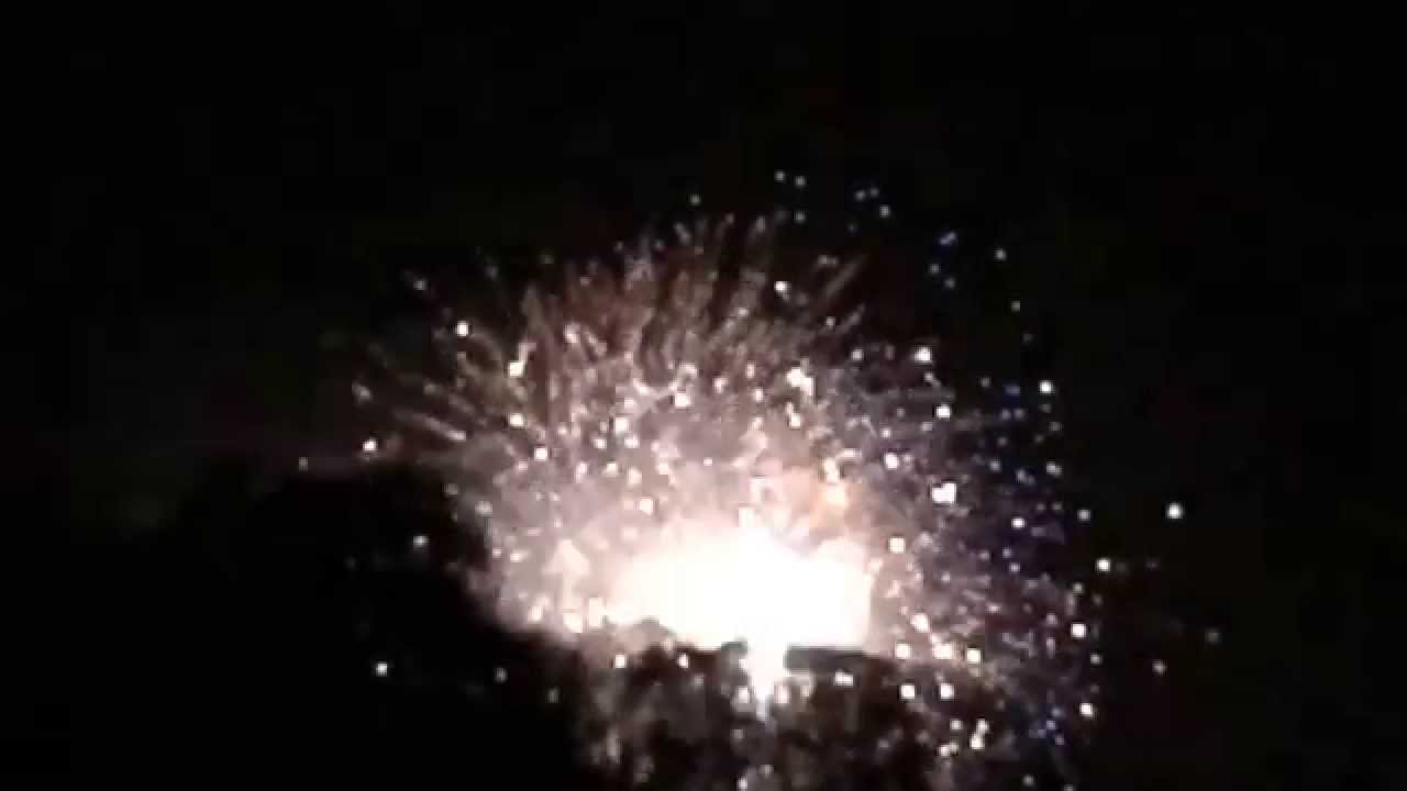 Ali Pali fireworks - YouTube
