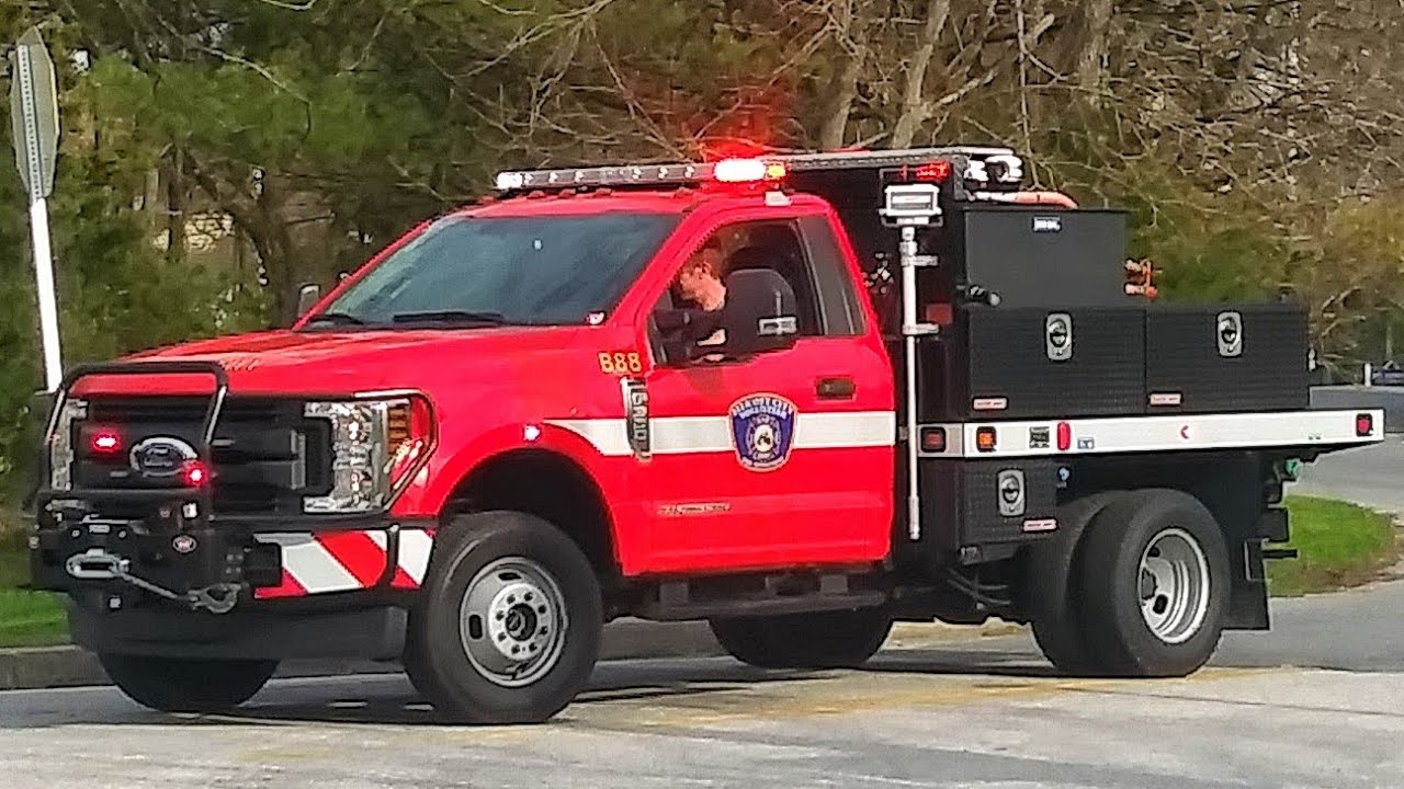 Howard County Engine 121 & Brush 88 Responding - YouTube