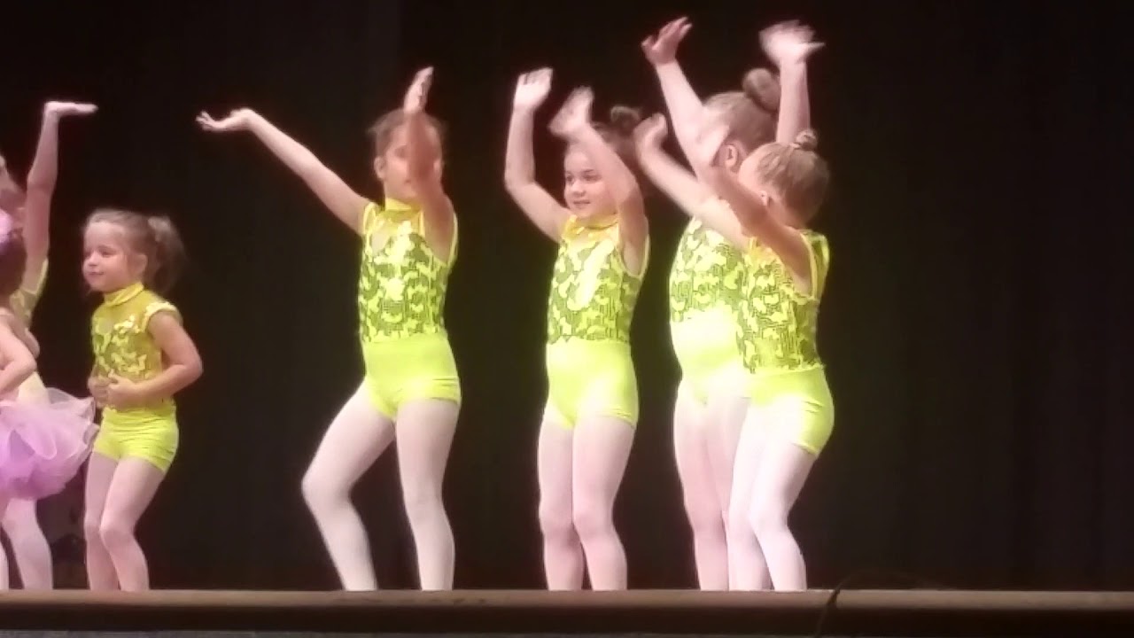 Haylee Hoppe dancing(1) - YouTube