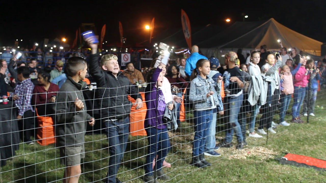 Snotkop performs his hit single Song vir my dad - YouTube