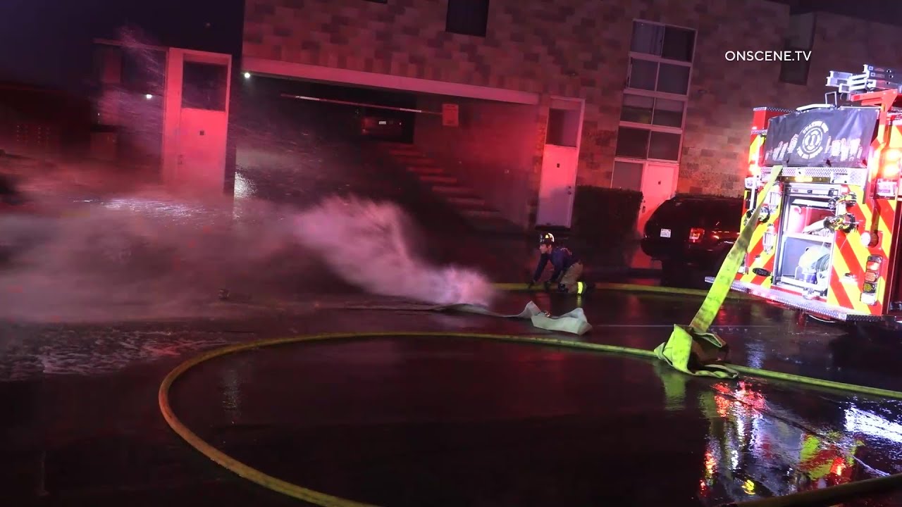 San Diego: Fire Hose Gets Away From Firefighters - YouTube