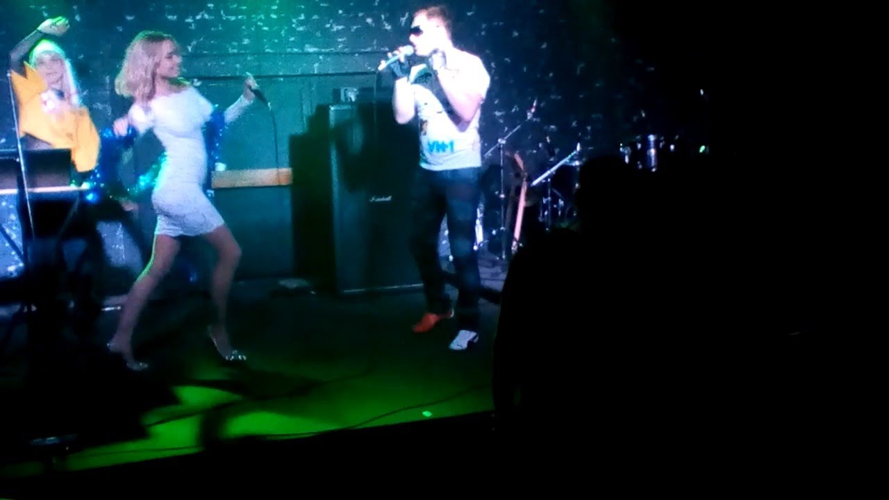 Alex Angel feat. TANYA - Love Tonight (Live) - YouTube