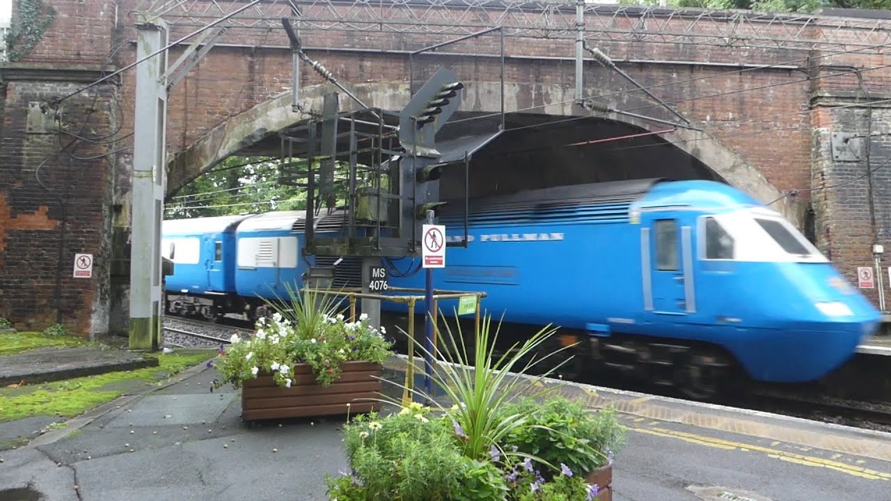 Midland Pullman 43046 43047 passing Goostrey Station Cheshire 27th Sept ...