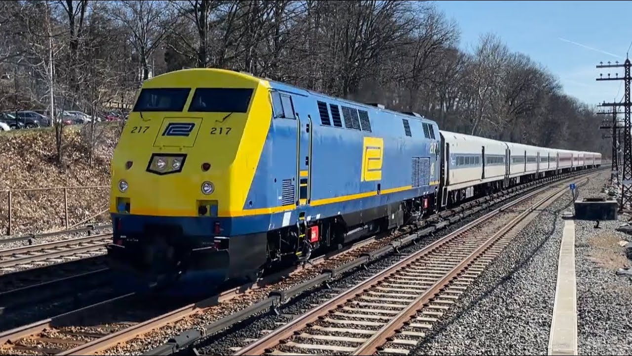 Metro-North's Penn Central Heritage #217 Leads Train 837 @Ardsley-on ...