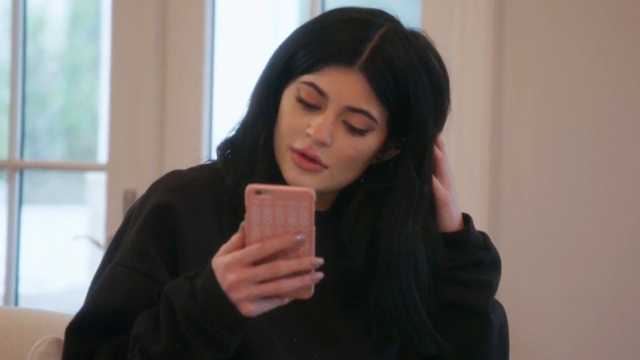 Angry Kylie Jenner RESPONDS to Catfish Using Her Old Phone Number to ...
