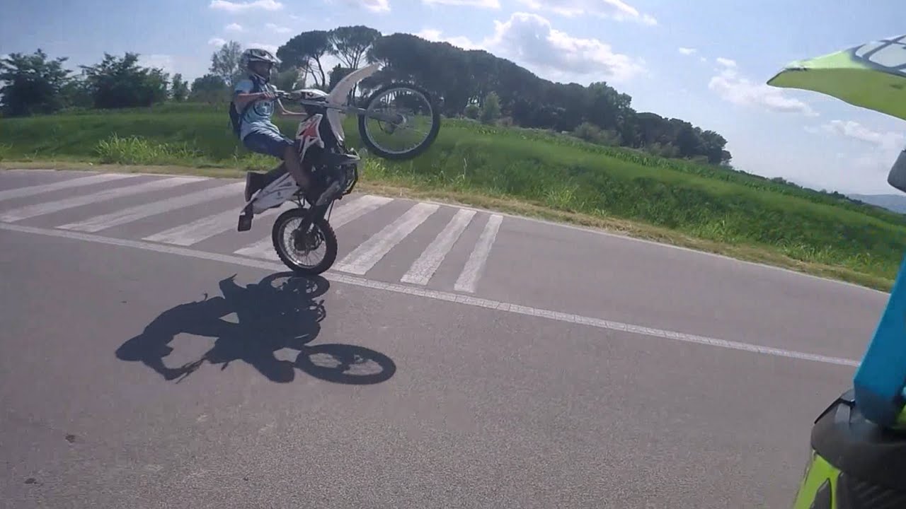 Wheelie Beta RR 50 | Impennate - YouTube