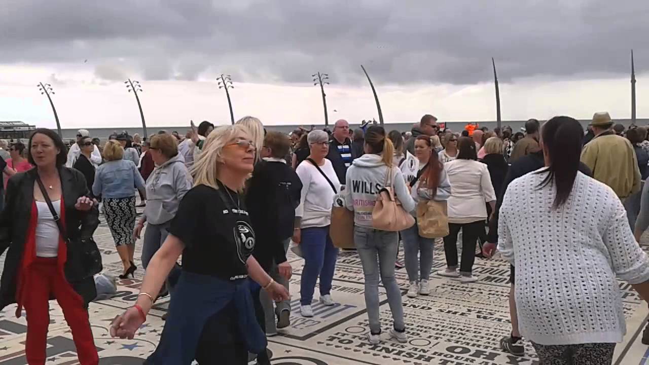 Northern Soul Dancing Blackpool - YouTube