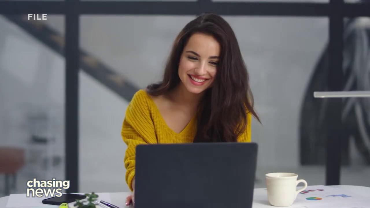 Virtual meetings can create more stress for women about looks - YouTube