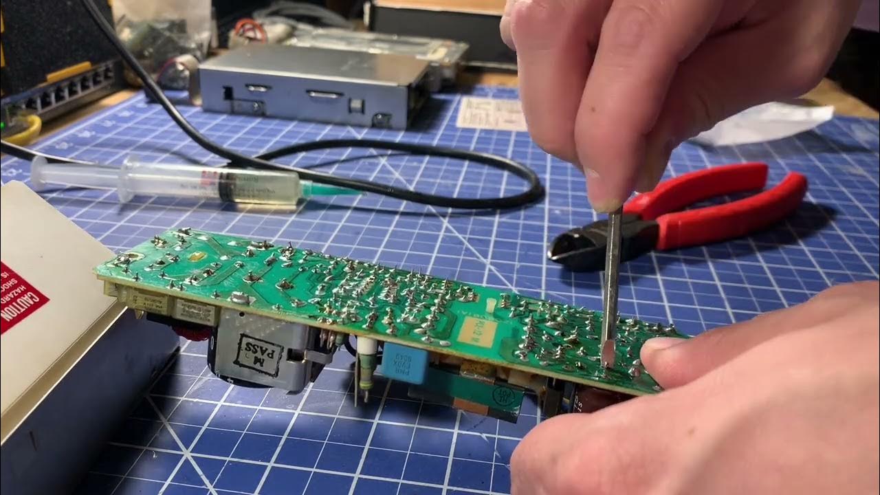 Macintosh LC Repair Part 2: Power Supply - YouTube