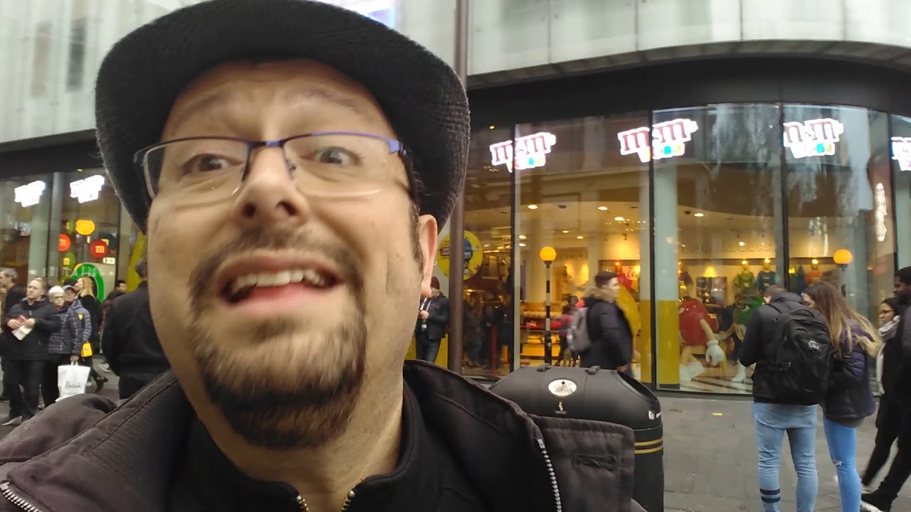 Las píldoras del Señor Buebo: London Pills 4: Lego&M's - YouTube