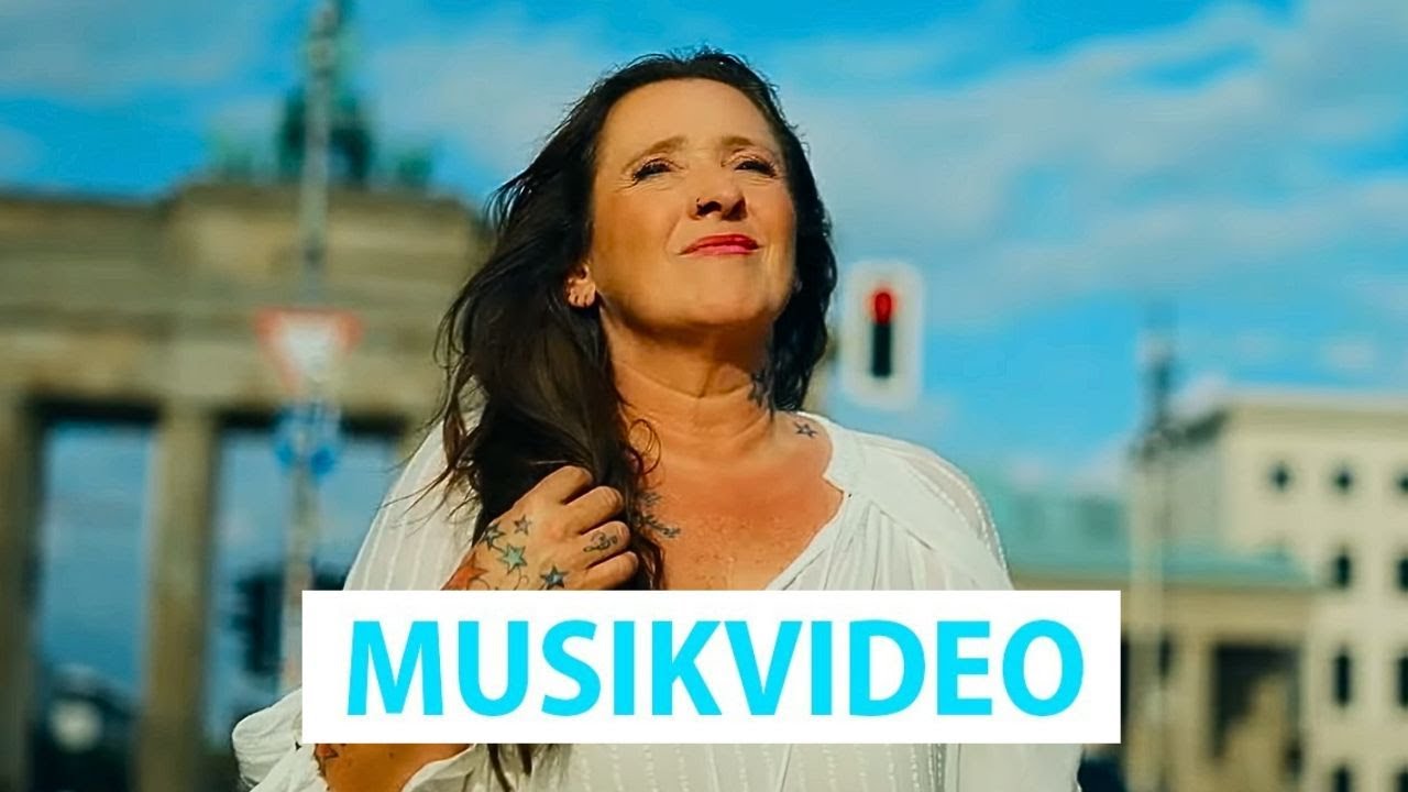 Daniela Alfinito - Wer liebt gewinnt (Offizielles Video) - YouTube