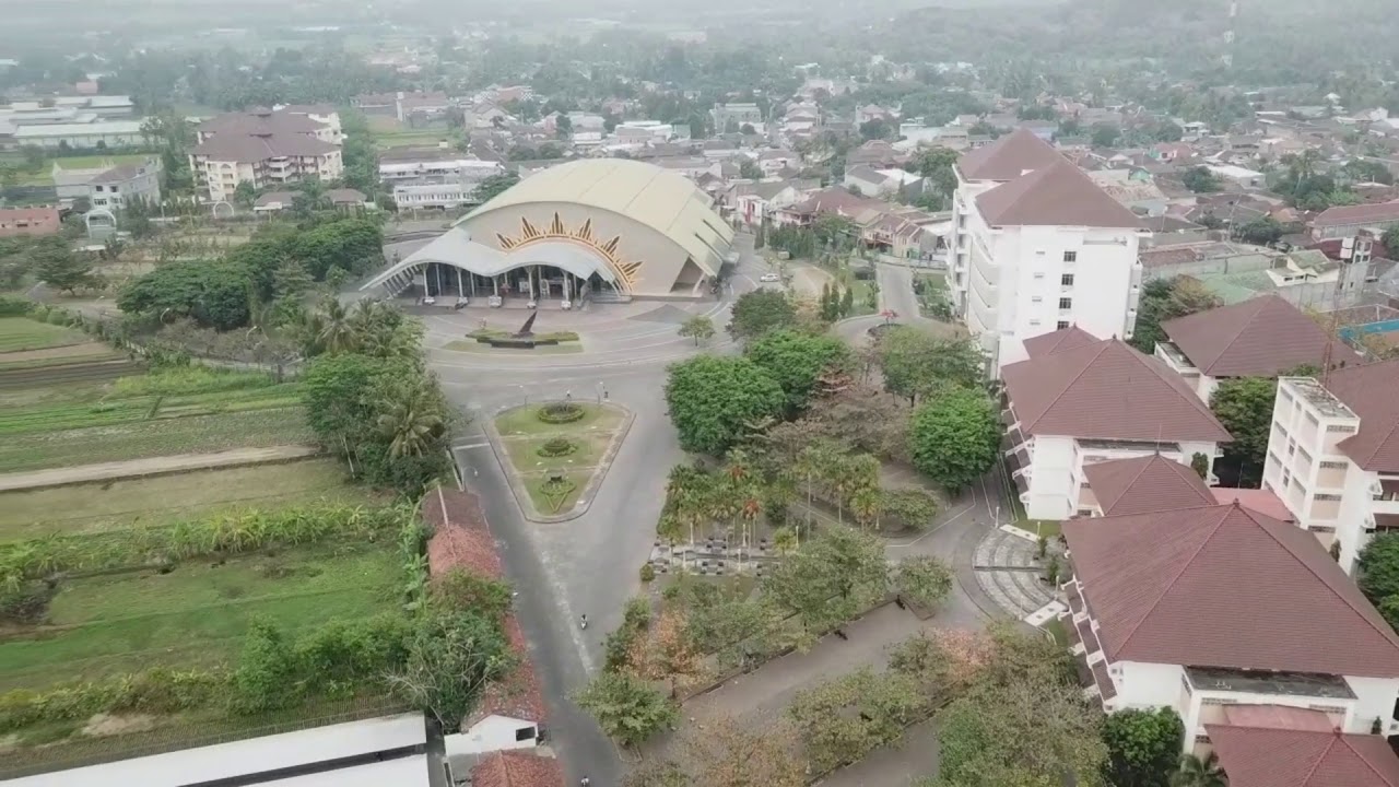 KAMPUS UMY dari udara - YouTube