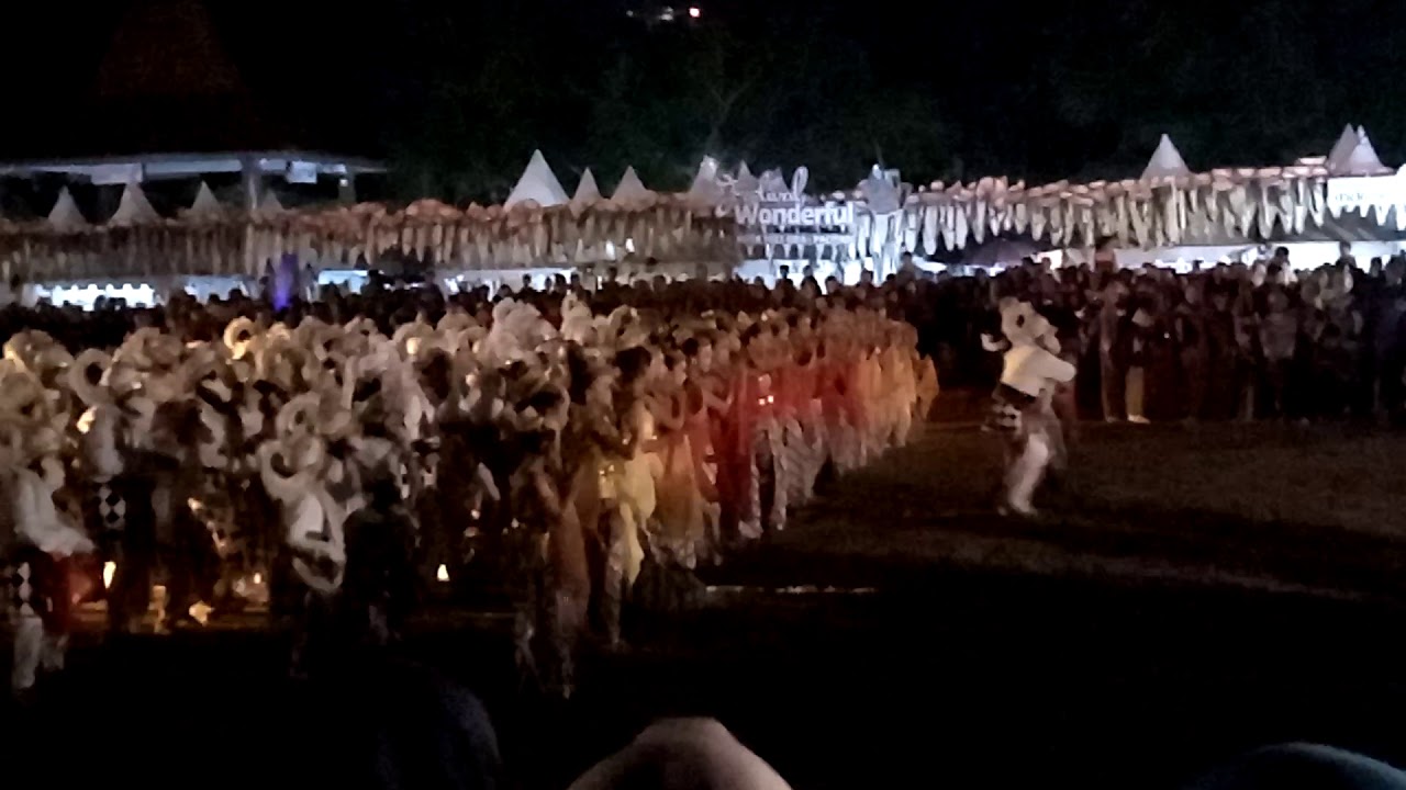 Budaya pacitan tari kethek ogleng dalam acara lomba seni rontek - YouTube