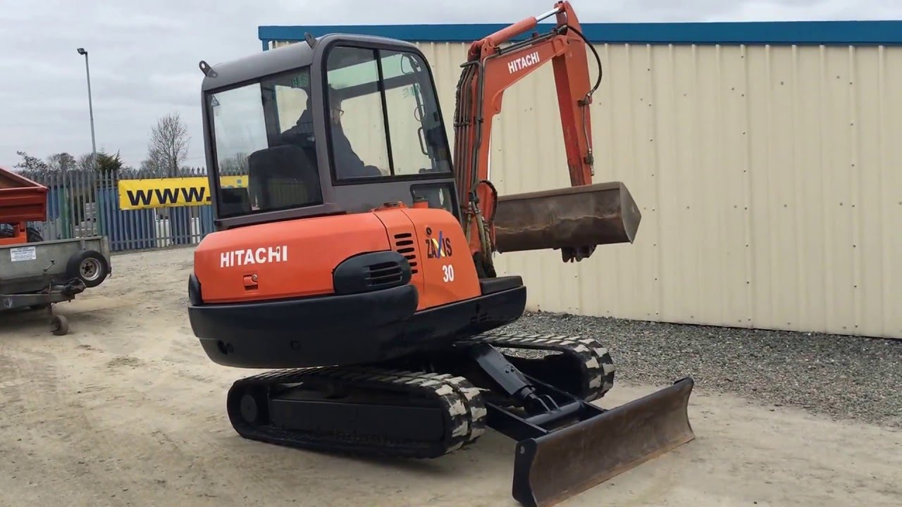 HITACHI ZX30 CLR 3 TON MINI DIGGER - YouTube