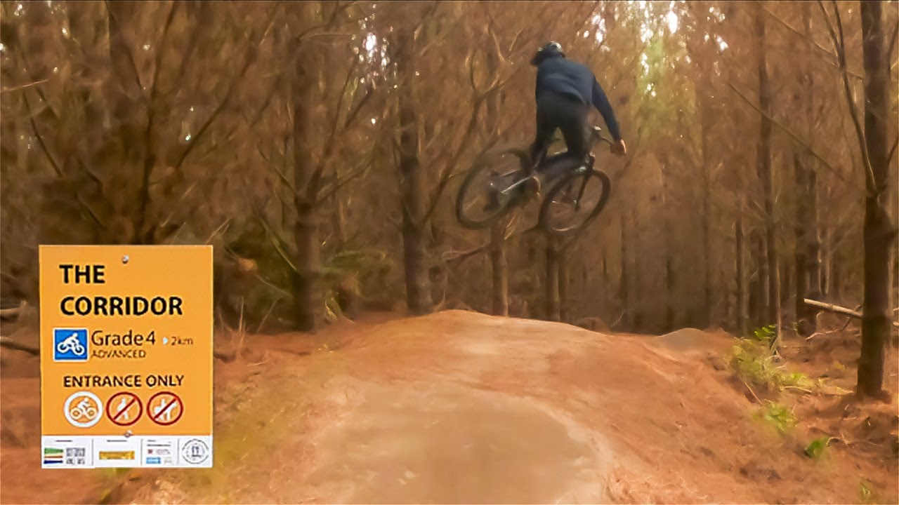 Rotorua MTB - The Corridor and Box of Birds - YouTube