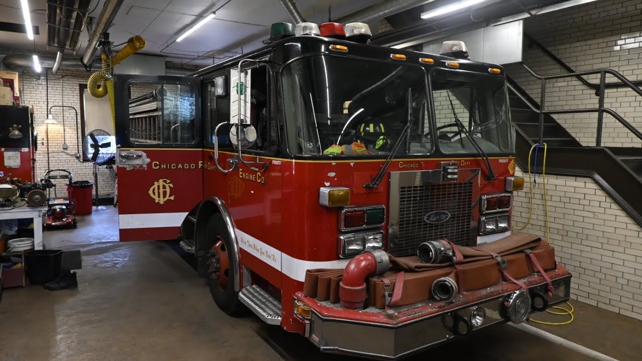Chicago Fire Department Engine Co. 119 (Spare) and Ambulance Co. 39 ...