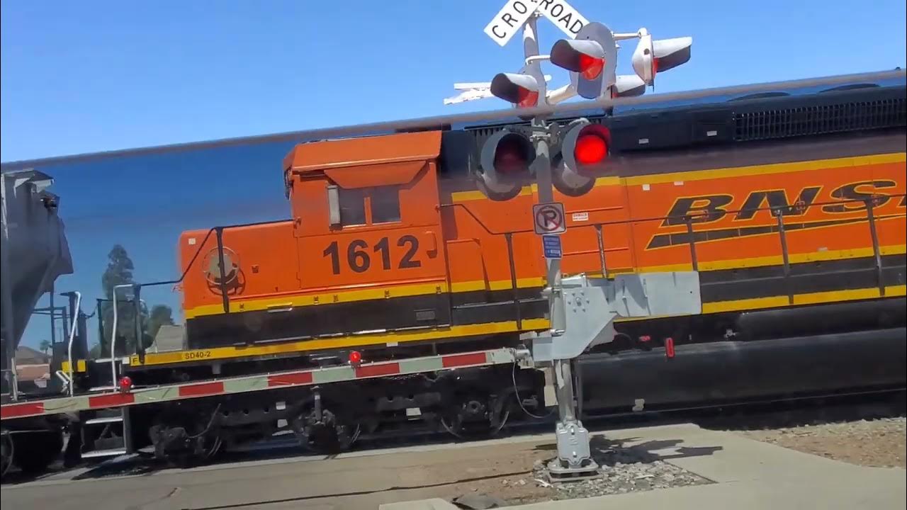 Train catch on the Road! BNSF 1618 going through downtown Phoenix on 19th Ave Street - YouTube