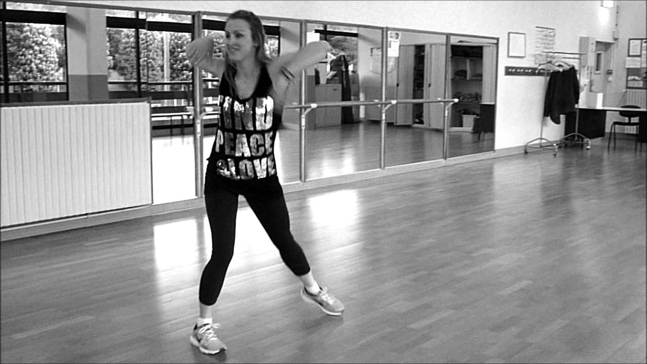 Zumba "Scream and shout" - YouTube
