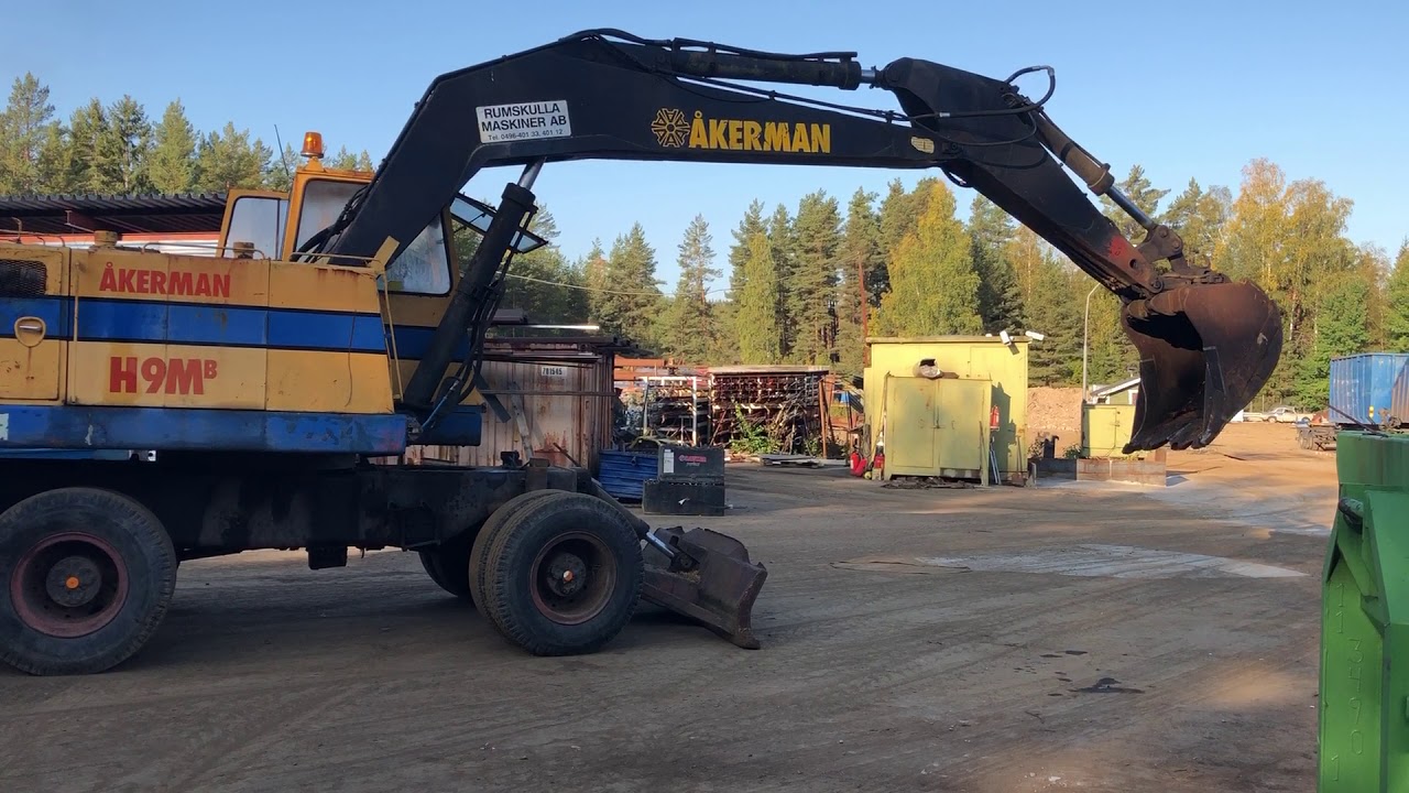 Grävmaskin Åkerman H9 MB - YouTube