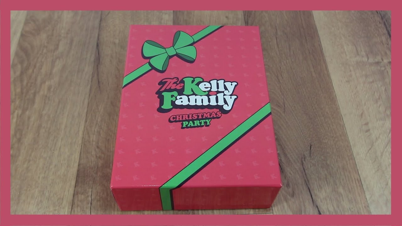 The Kelly Family - Christmas Party (Fanbox) Unboxing - YouTube