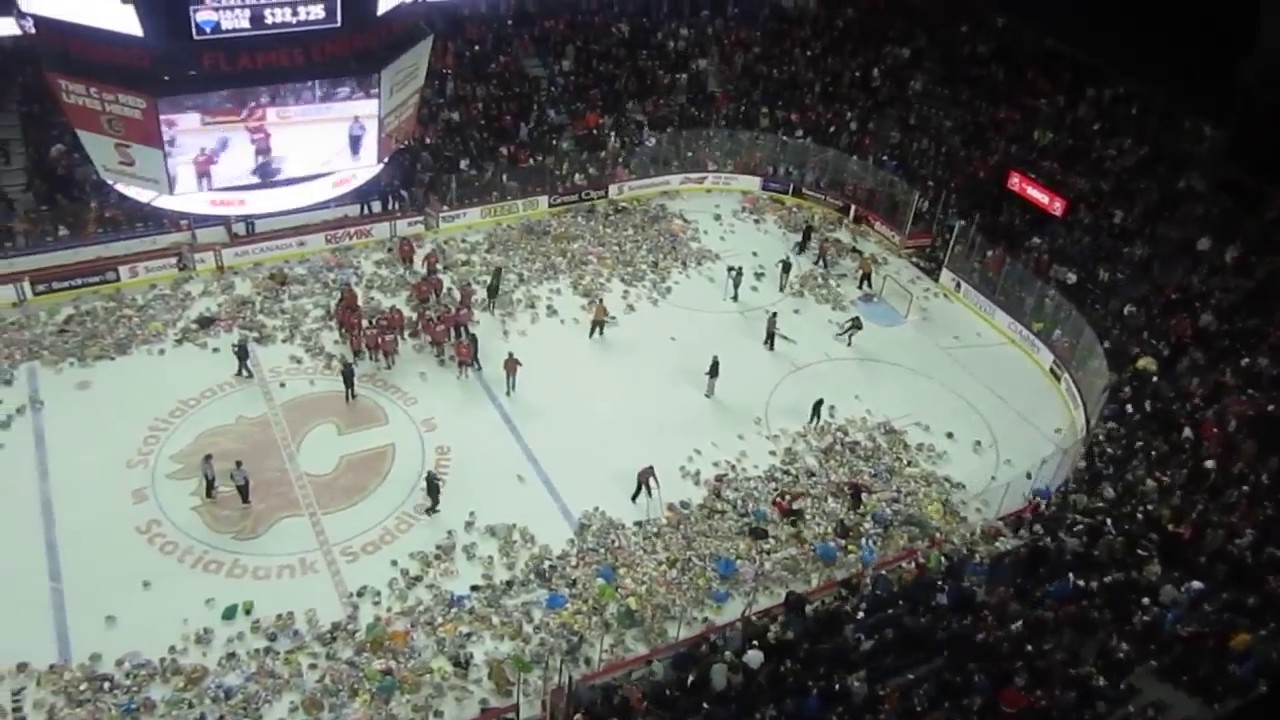Calgary Hitmen Teddy Bear Toss vs Lethbridge Hurricanes - Calgary ...