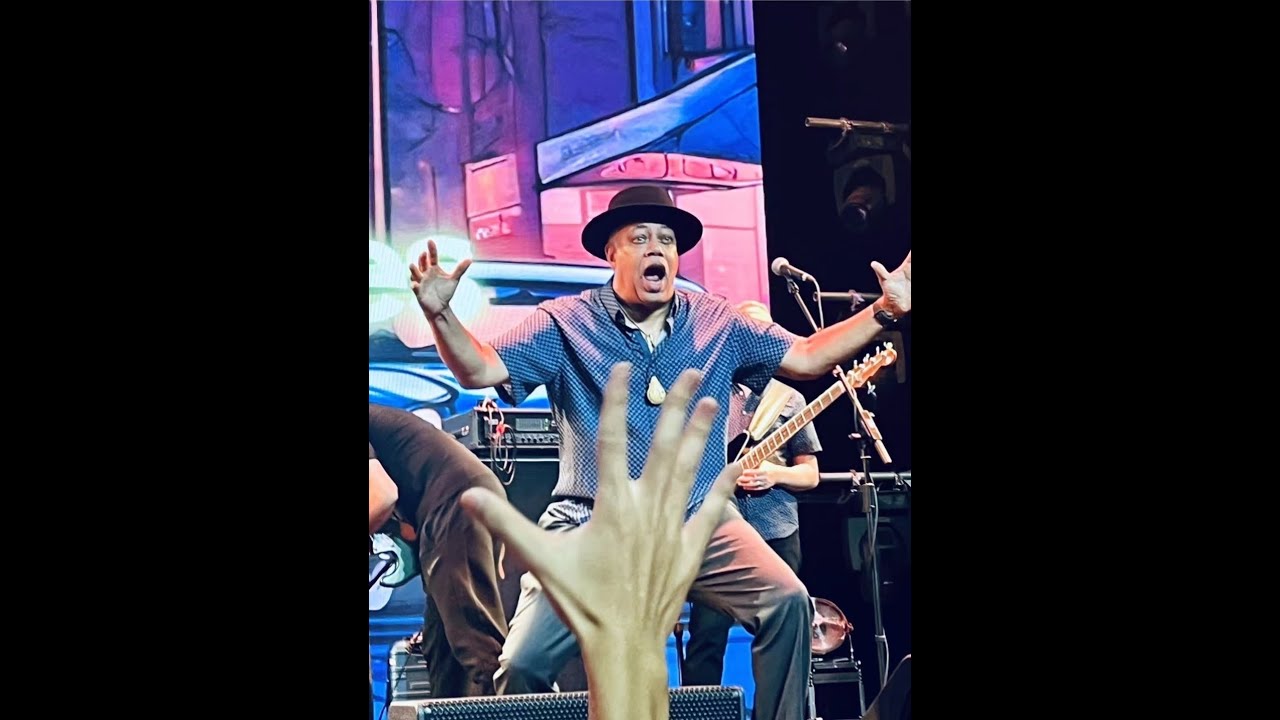 Billy Branch and the Sons of Blues - YouTube