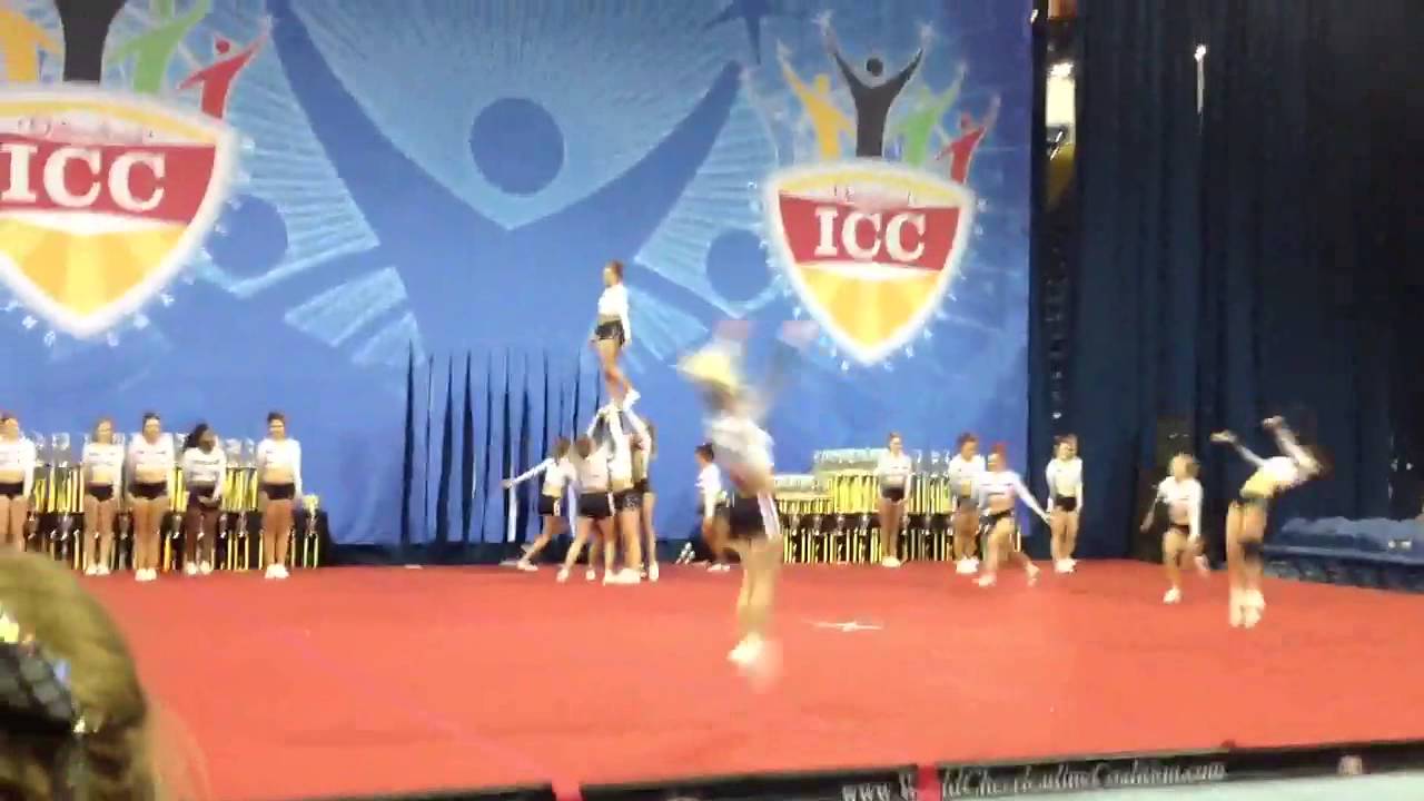 Hallam Cheer Black - ICC Nationals 2013 day 1 - YouTube