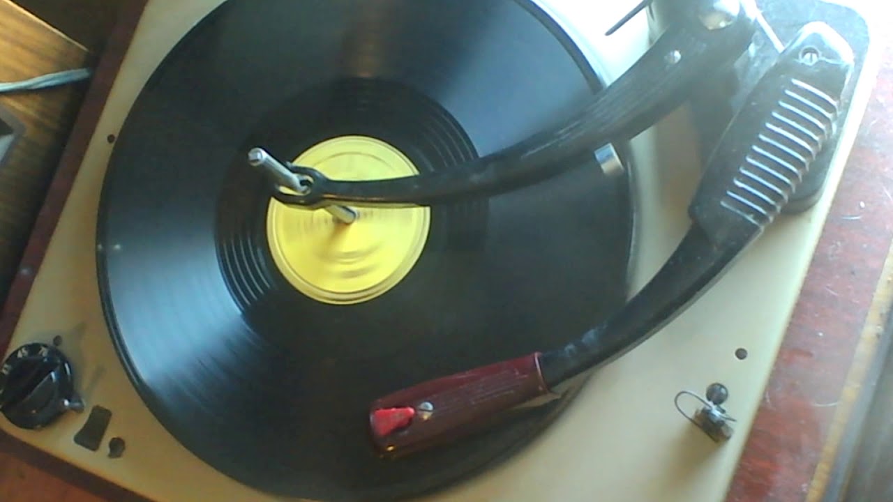 78 rpm playback using 1957 Collaro Coronation record changer with GE ...