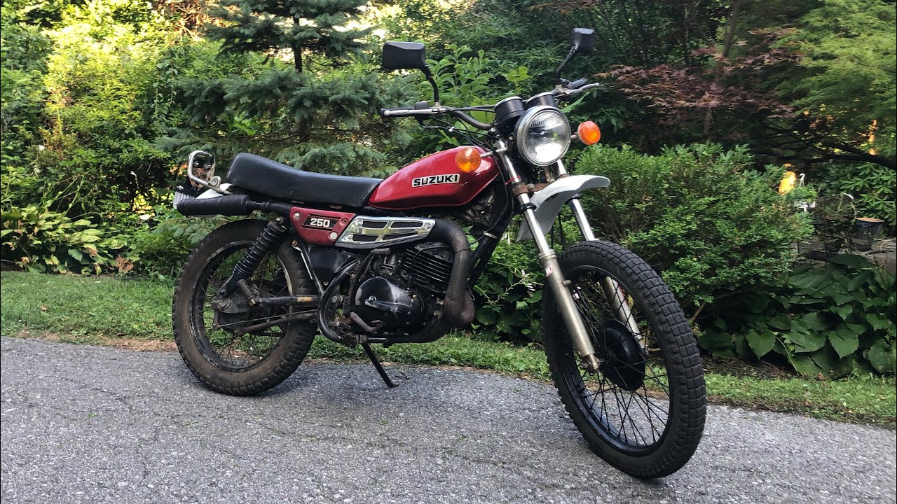 Suzuki ts250 rebuild part 3, it sorta runs! - YouTube