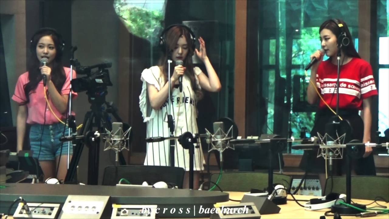 150915 Red Velvet Irene's Hurt Lip 레드벨벳 아이린 직캠 (Park Kyunglim's 2PM ...