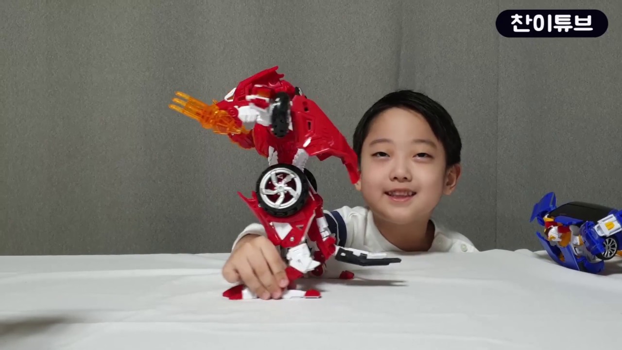 헬로카봇 골드렉스 레스큐 장난감 로봇 변신해 보아요~!! Hello Carbot GoldRex Transformation ...