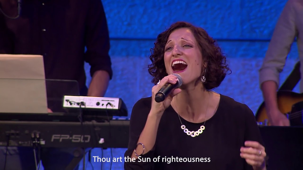 Hebrew Worship Lord of Glory Adon Hakavod אָדוֹן הַכָּבוֹד - YouTube