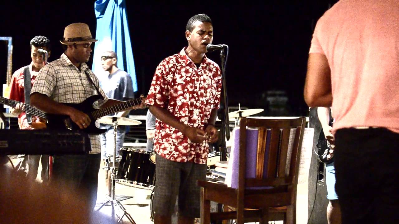 Fiji Fusion Band - YouTube