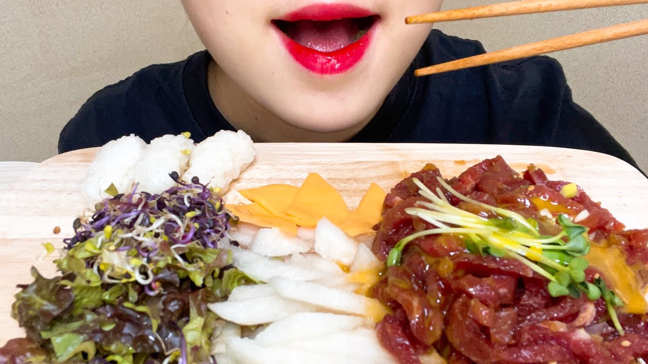 ASMR RAW BEEF 한우 육회 먹방 EATING SOUNDS MUKBANG - YouTube