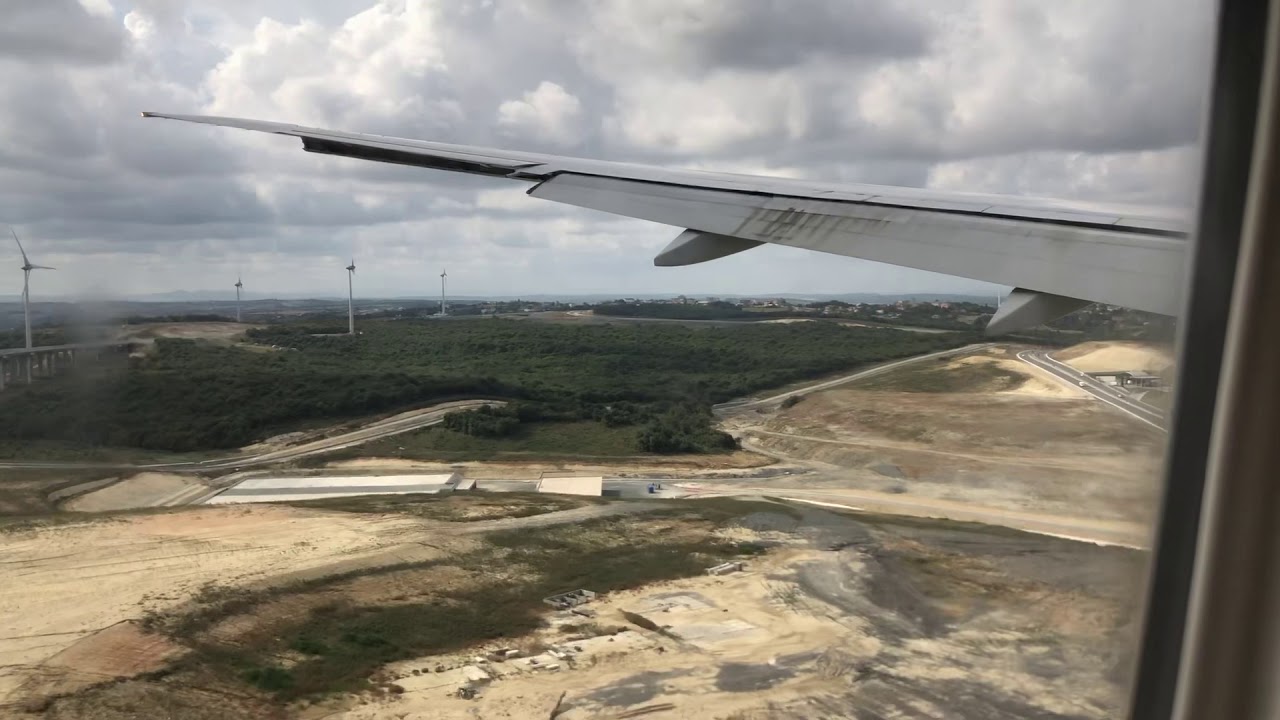 The smoothest landing ever - YouTube