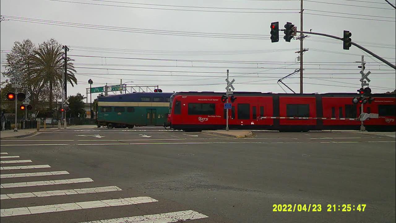 NCTD 2303 Coaster Train #682 South & MTS, Taylor St Railroad Crossing, San Diego CA - YouTube