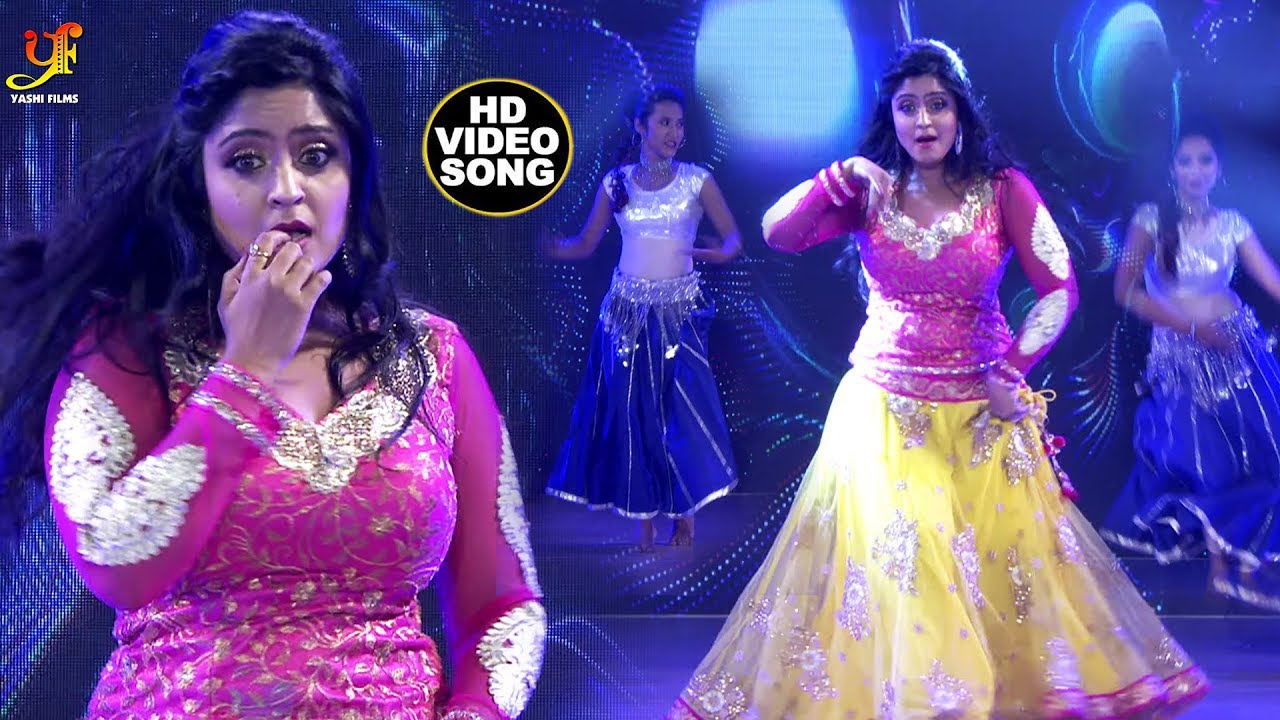 Shubhi Sharma का Superhit Live Dance Performance in Dubai ...